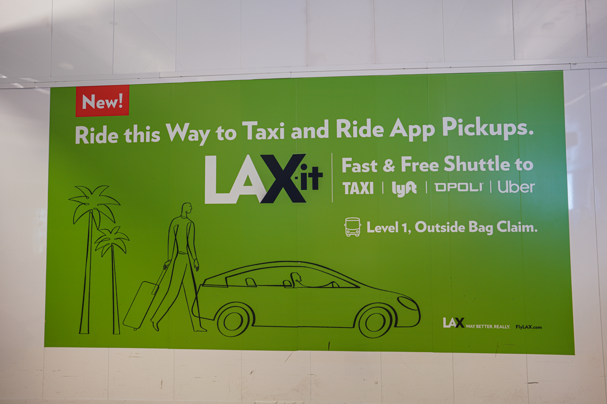 『2020’LAの旅(1)』ロサンゼルス空港からUberに乗るにはLAXitで6文字のコードを使用する – 近未来の名は。